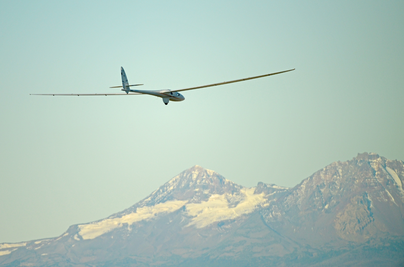 Le Perlan 2, planeur experimental réussit son premier vol – ACTU AERO ...