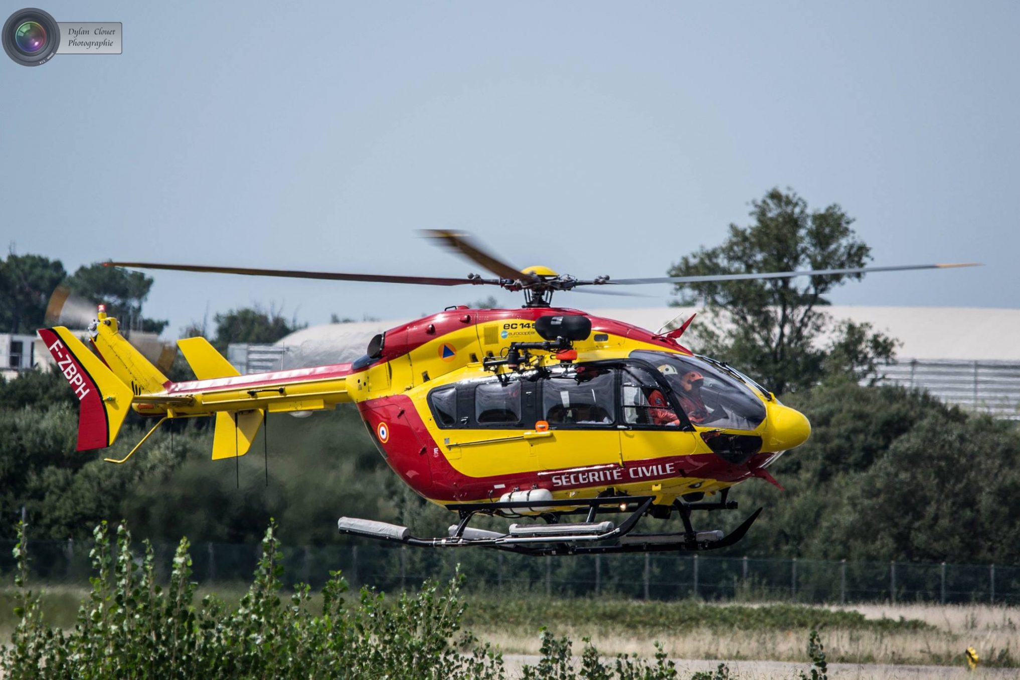 Les trente-cinq EC145 de la Sécurité Civile française modernisés par ...