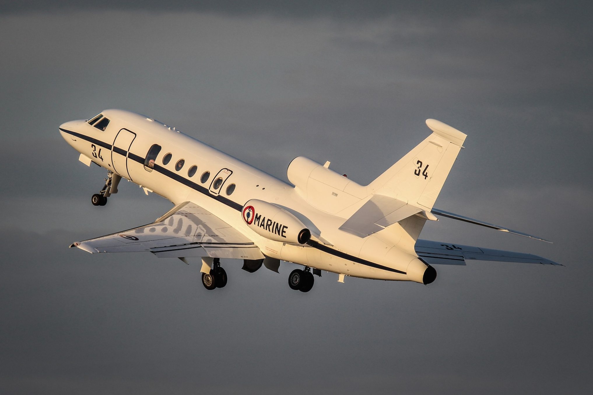 La France commande 7 Falcon 2000 pour la Marine Nationale – ACTU AERO ...