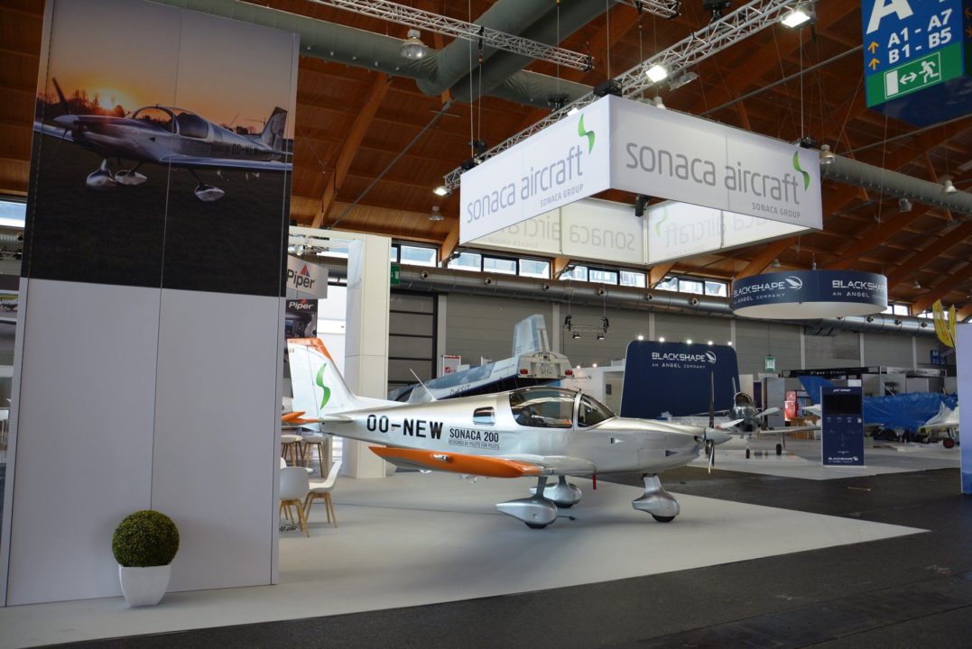 Sonaca Aircraft présente le Sonaca 200 au salon Aero Friedrichshafen ...