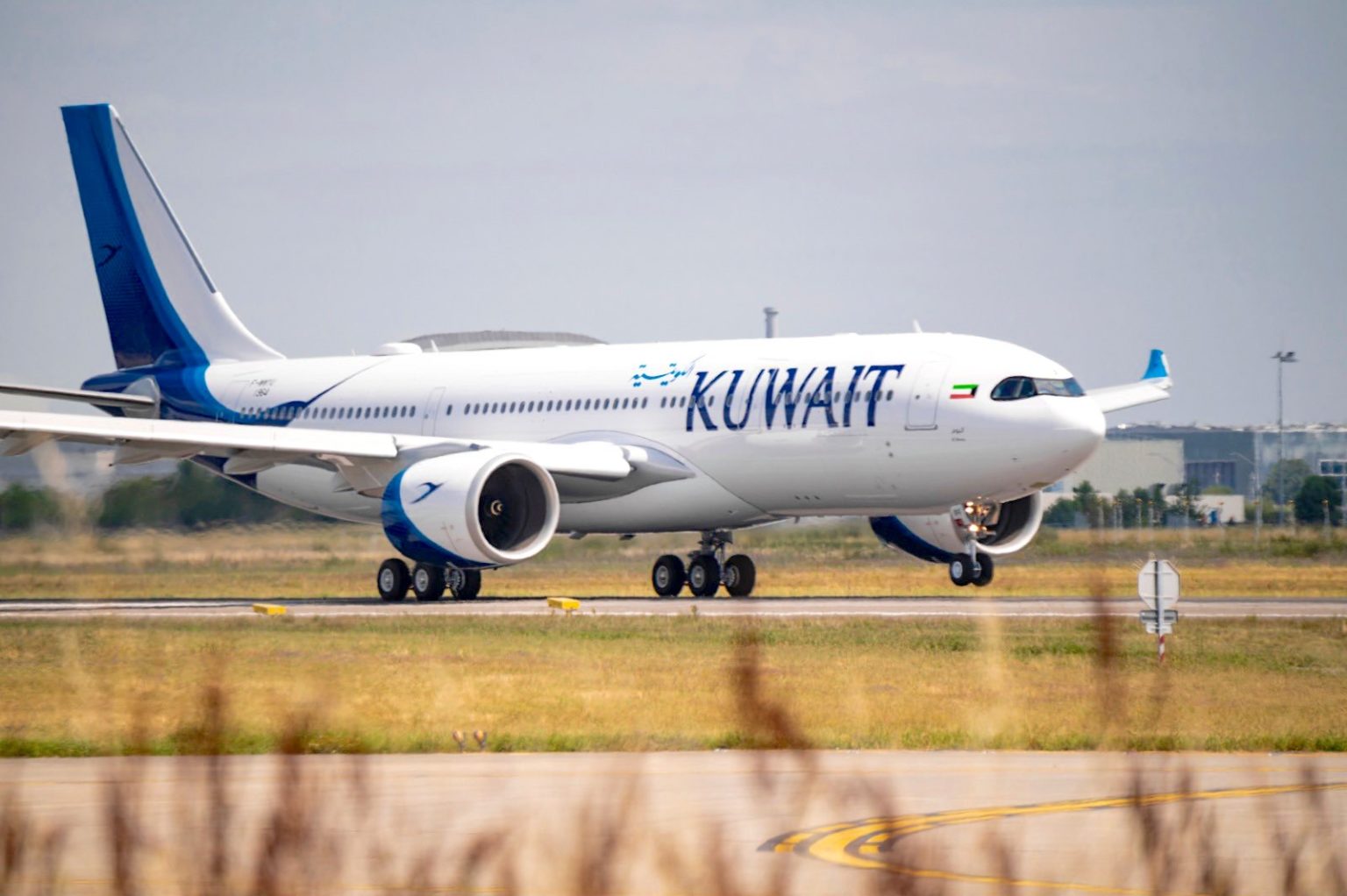 Kuwaït Airways reçoit simultanément les deux premiers A330-800 (neo ...
