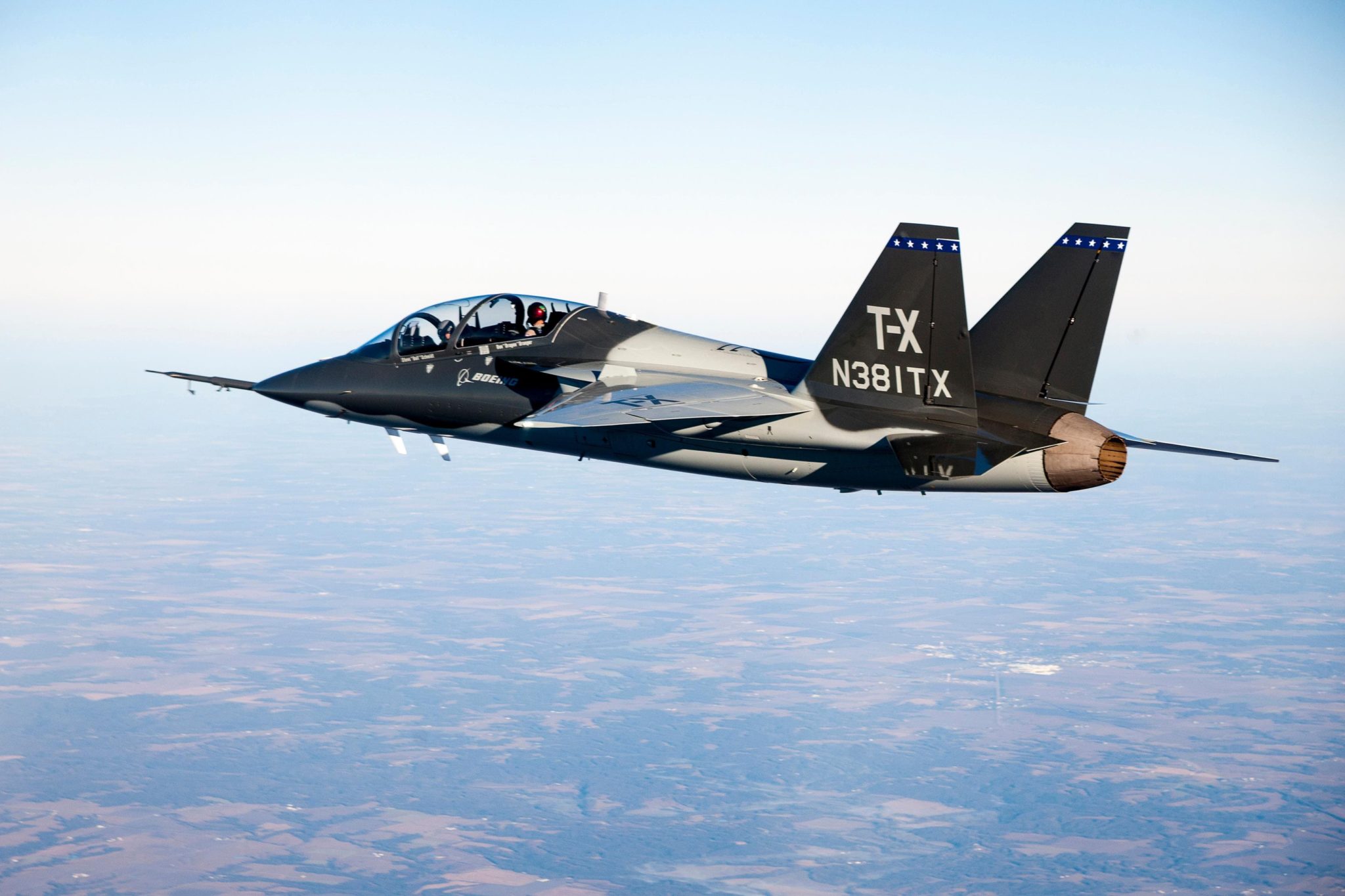 Boeing dévoile le 1er T-7A Red Hawk de l’US Air Force – ACTU AERO /// l ...